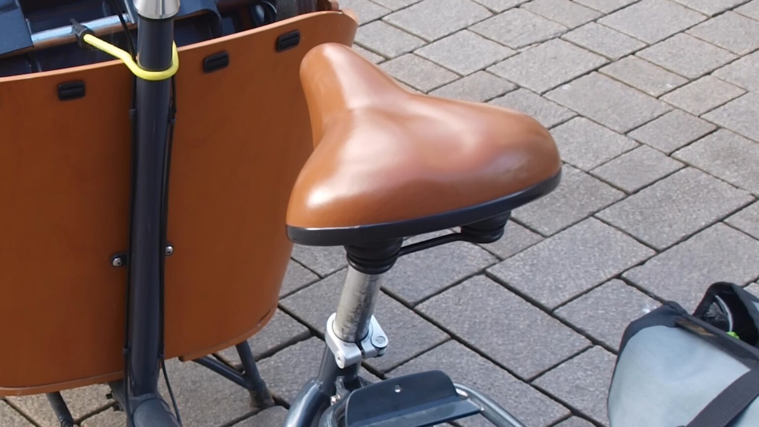 Why are Bike Seats so Uncomfortable? (Explained!) - String Bike