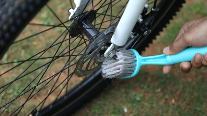 How To Keep A Bike From Rusting Outside (3 Steps) - String Bike