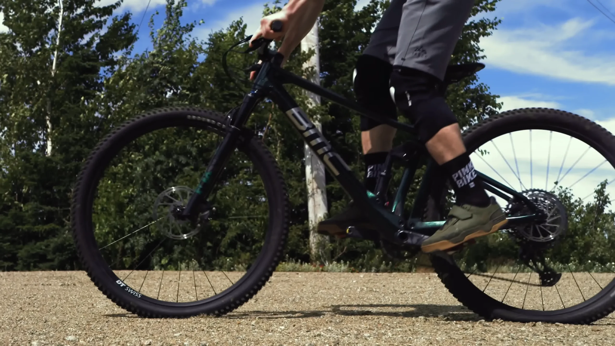 Is Evil Following Bike Good Or Just "Evil"? (Quick Answer!) - String Bike