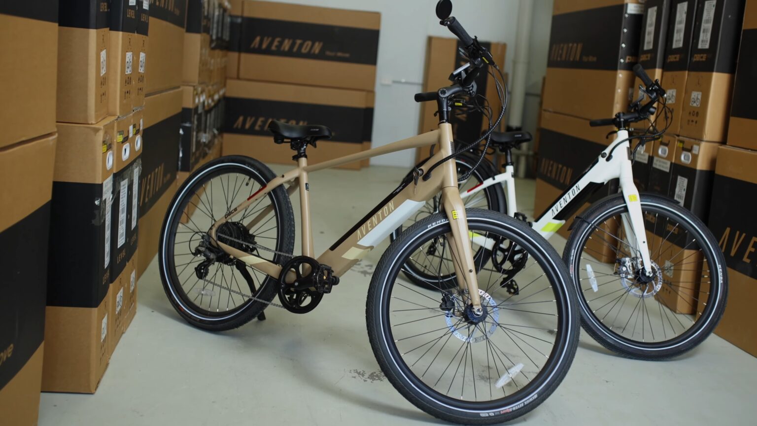 Aventon Pace 350 vs 500 (Key Difference Explained) - String Bike