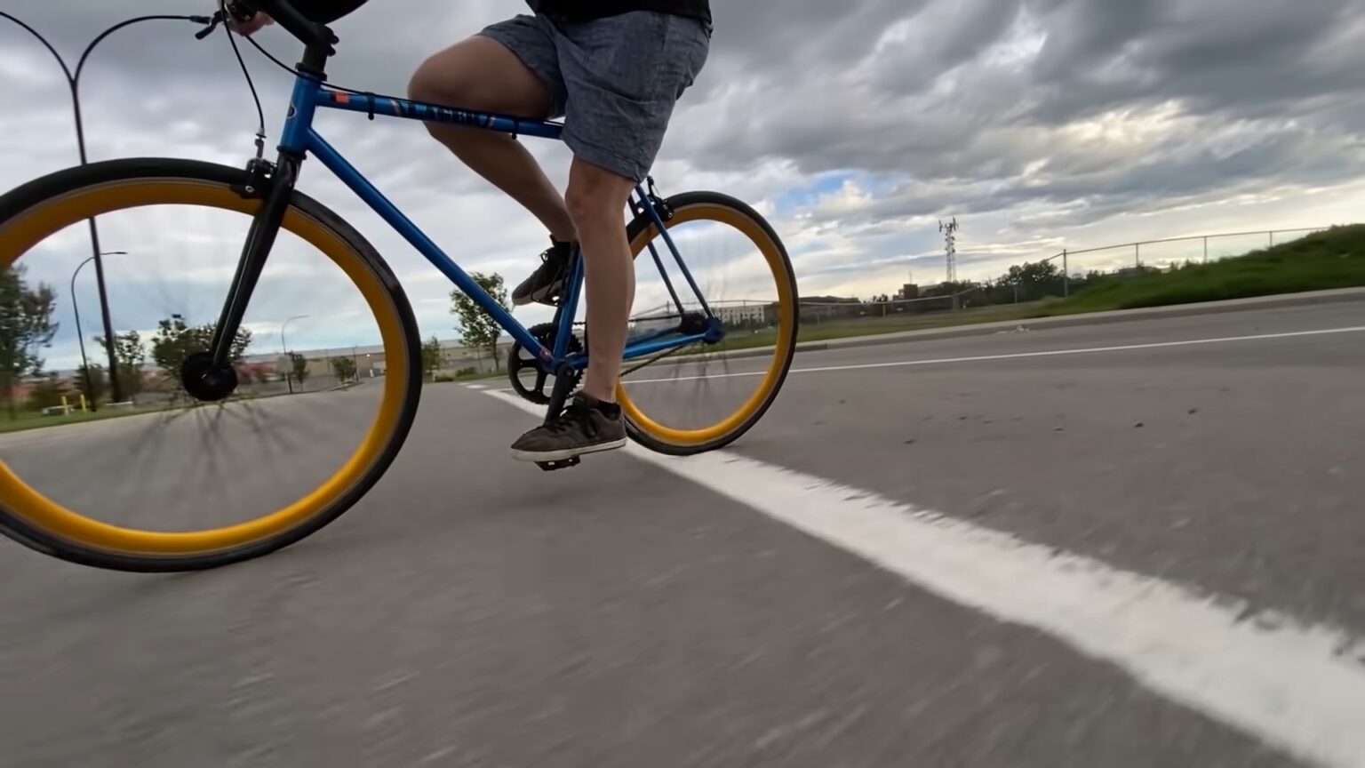 Single Speed Bike (9 Top Single Speed Bikes Explained) - String Bike