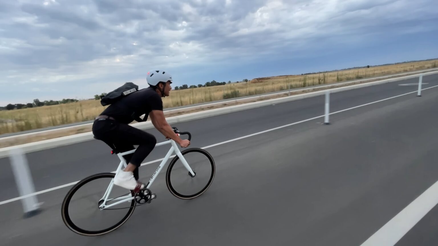 Single Speed Bike (9 Top Single Speed Bikes Explained) - String Bike