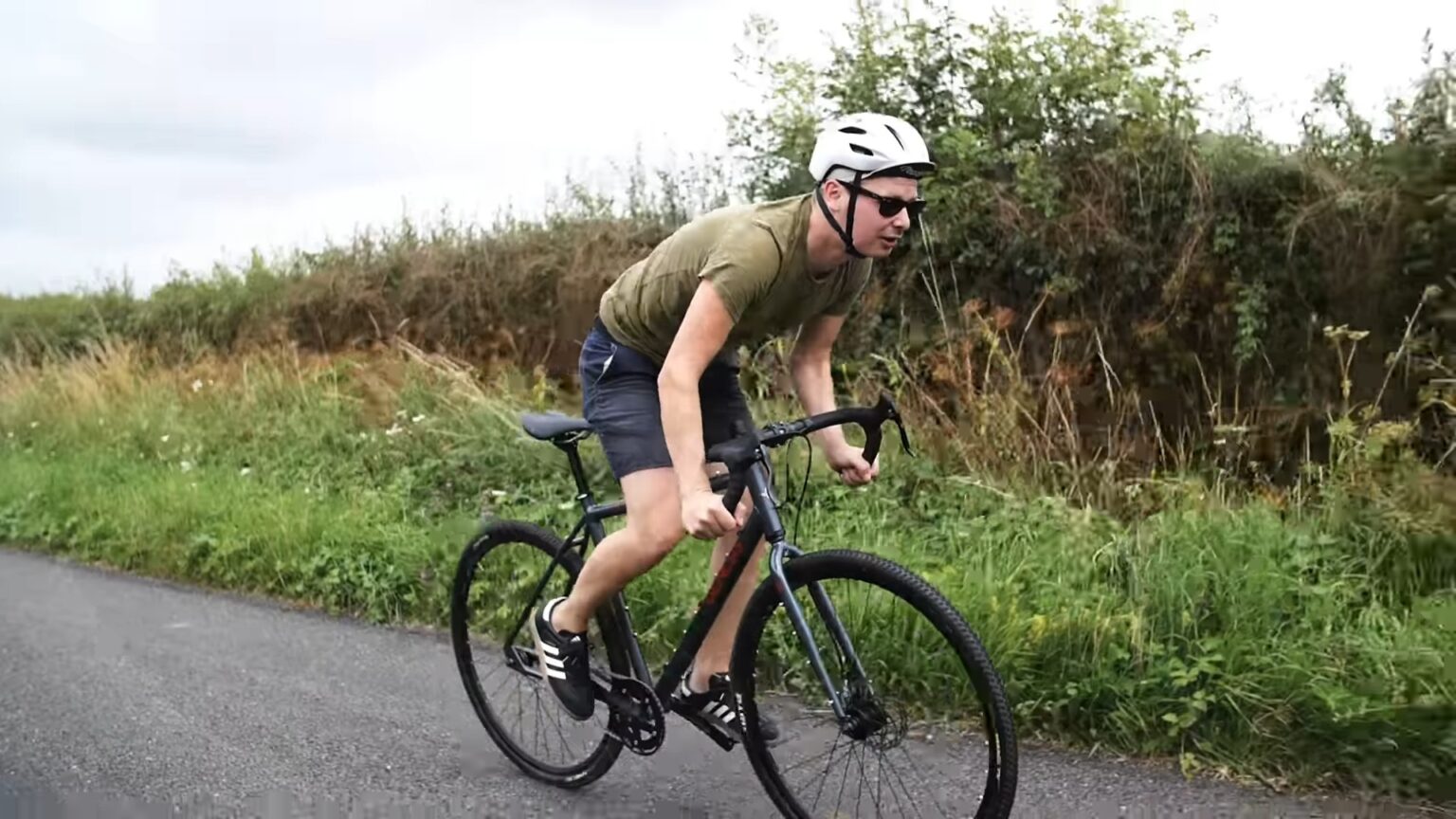 Single Speed Bike (9 Top Single Speed Bikes Explained) - String Bike