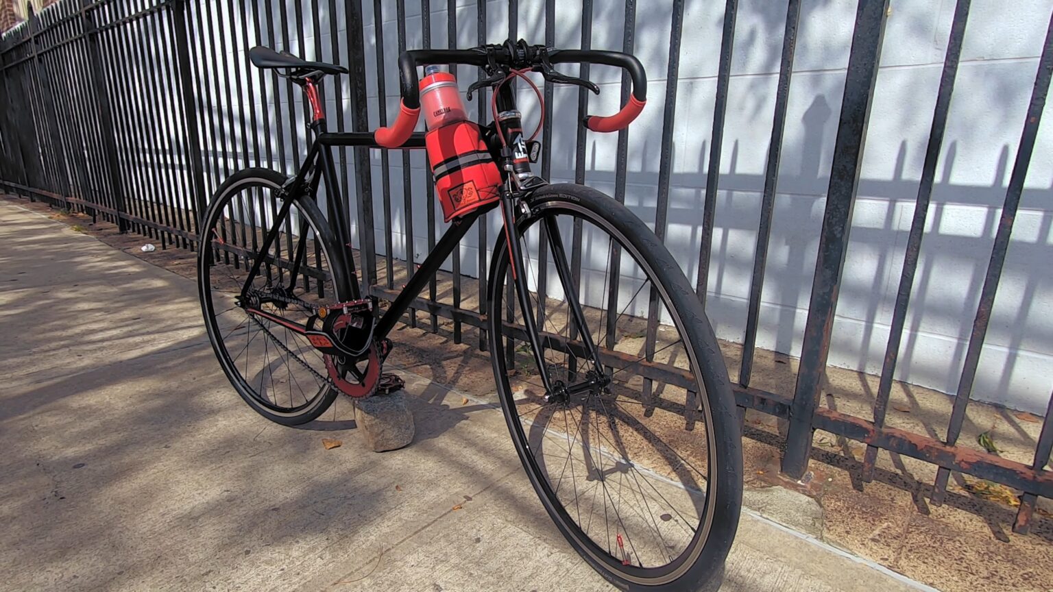 Single Speed Bike (9 Top Single Speed Bikes Explained) - String Bike