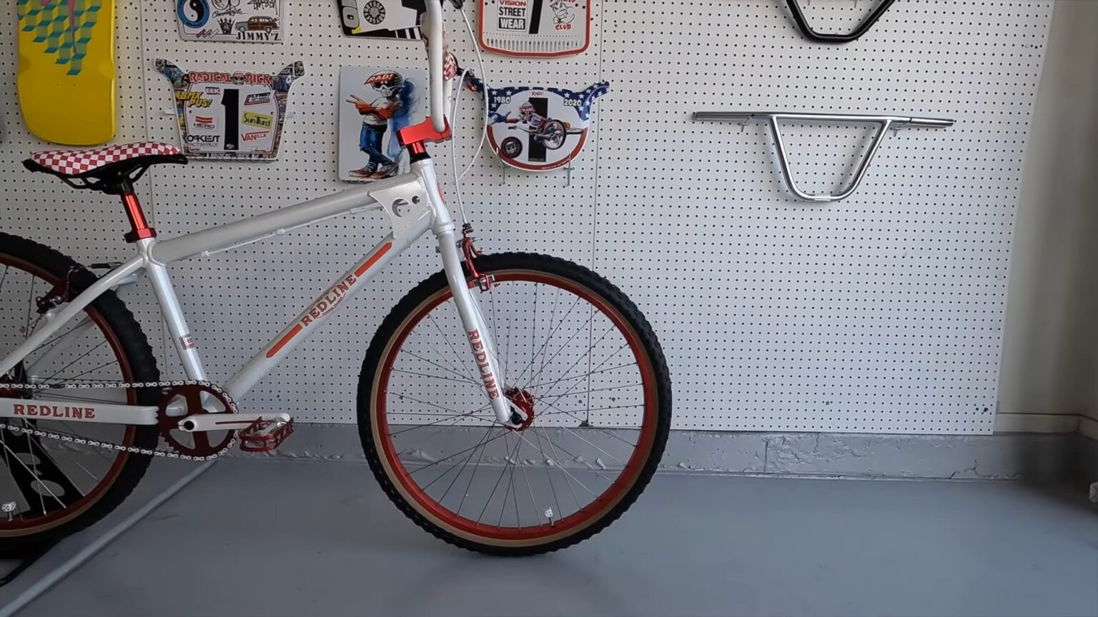 26 Inch Vs 29 Inch Bike (Key Differences Explained) - String Bike