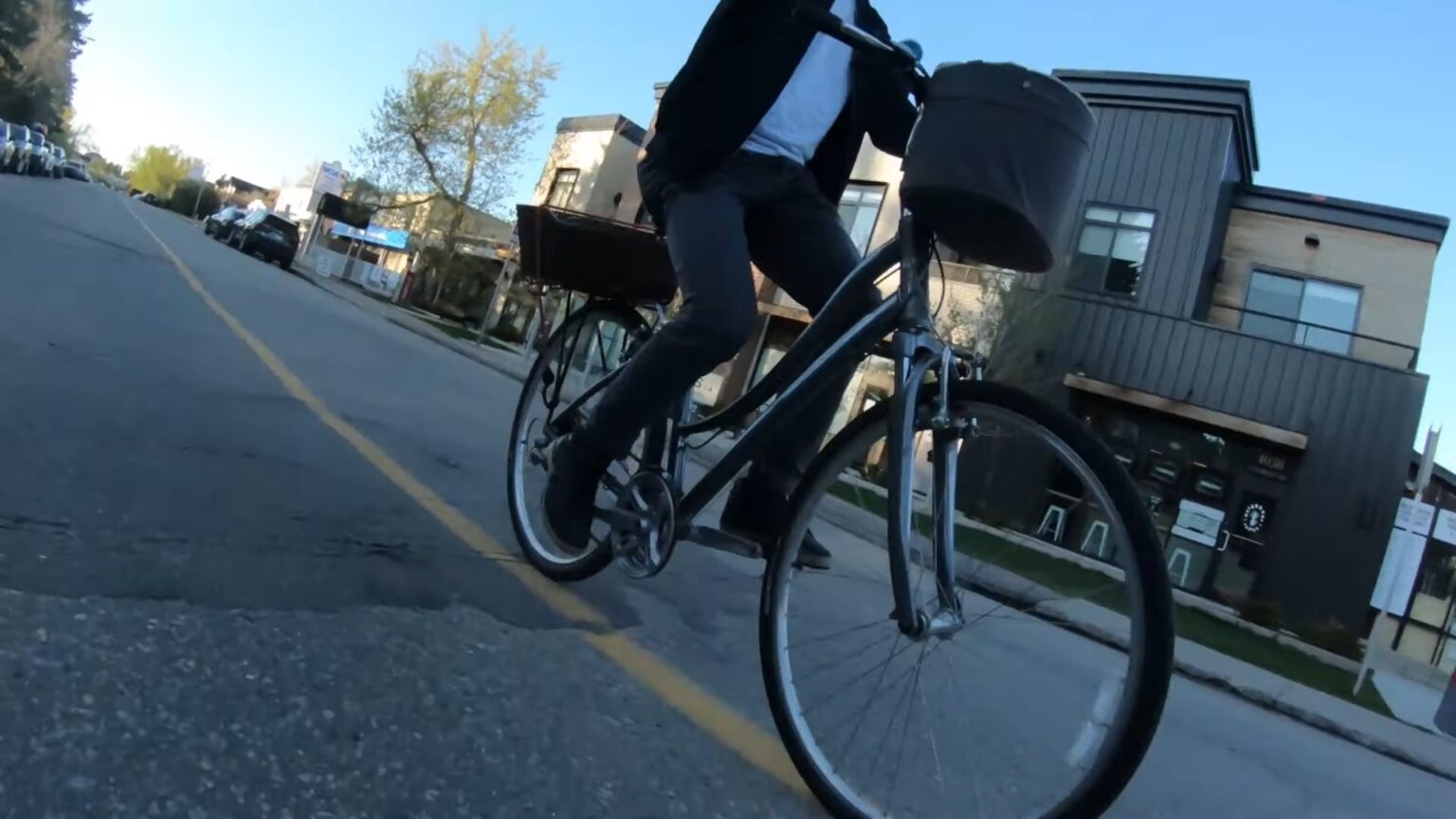 Cruiser Vs Comfort Bike (5 Key Differences) - String Bike