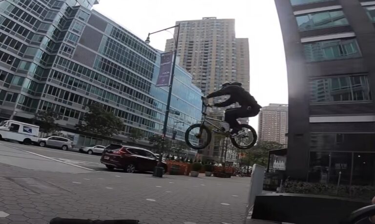 BMX Vs Mountain Bike (7 Differences Which One Is Better) - String Bike