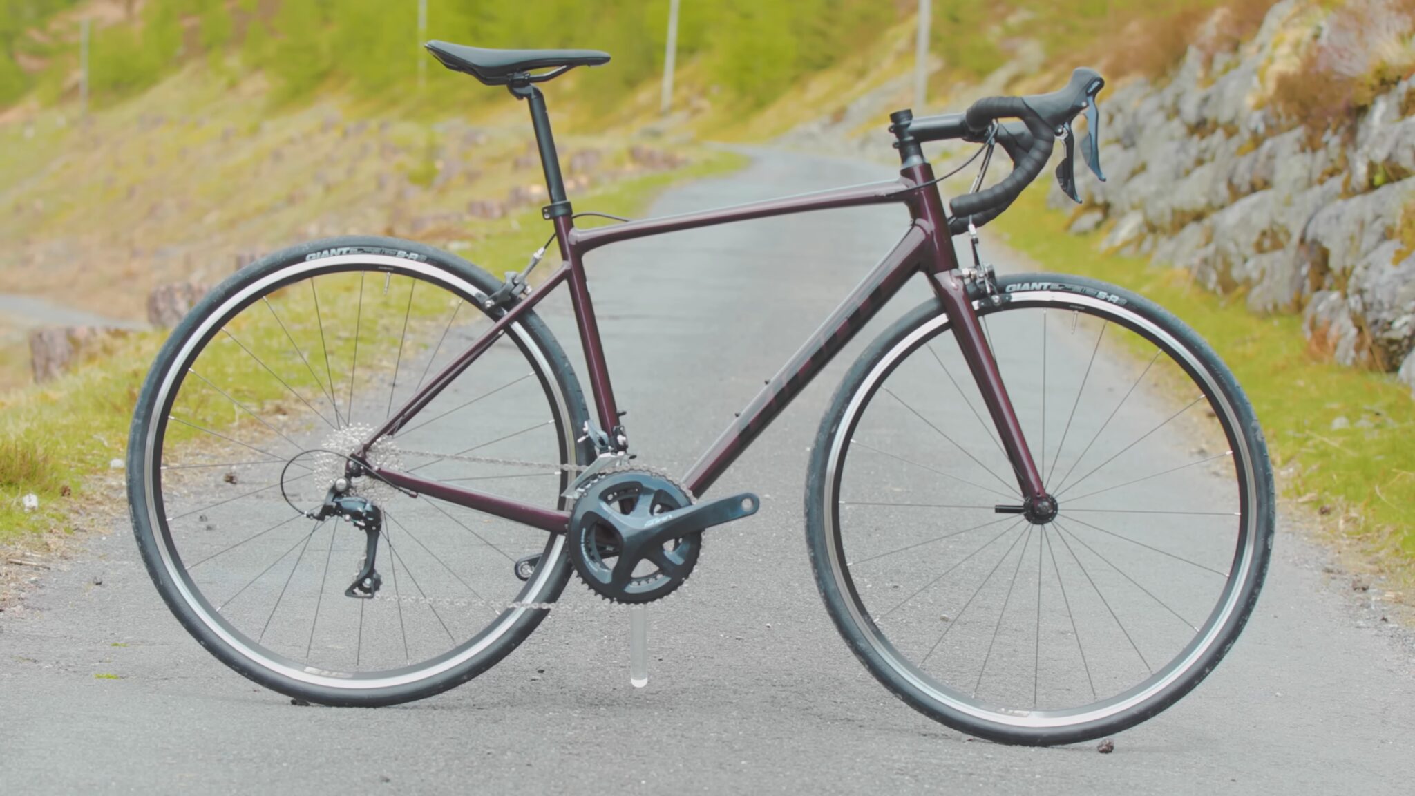 Giant Contend 1 (5 Key Features Explained) - String Bike