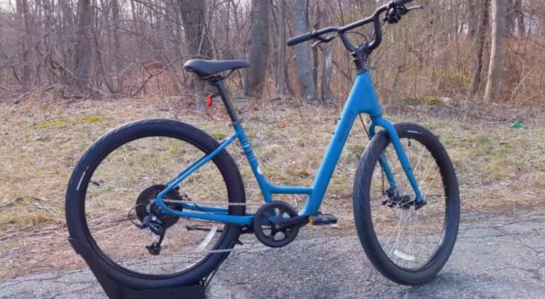 In-Depth Comparison: Specialized Roll vs Crossroad Bikes (7 Helpful ...