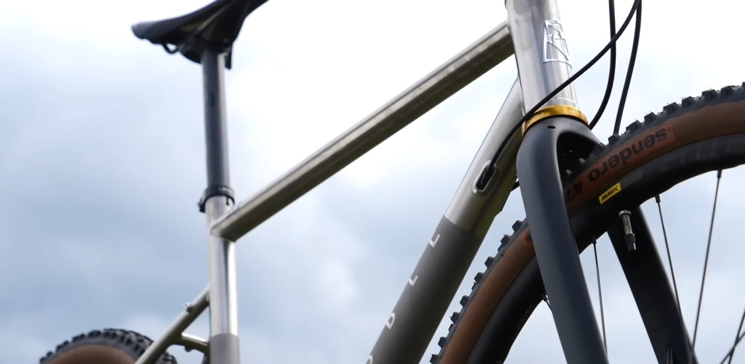 Titanium Vs Carbon Bike Frame (A Helpful Guide) - String Bike