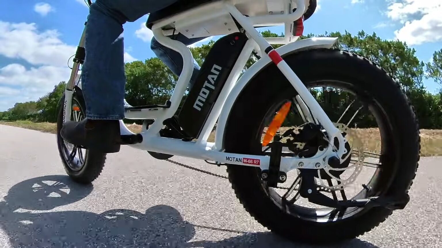 Get to Know AddMotor M-66 R7 Cruiser E-Bike - Comprehensive 2025 Guide ...