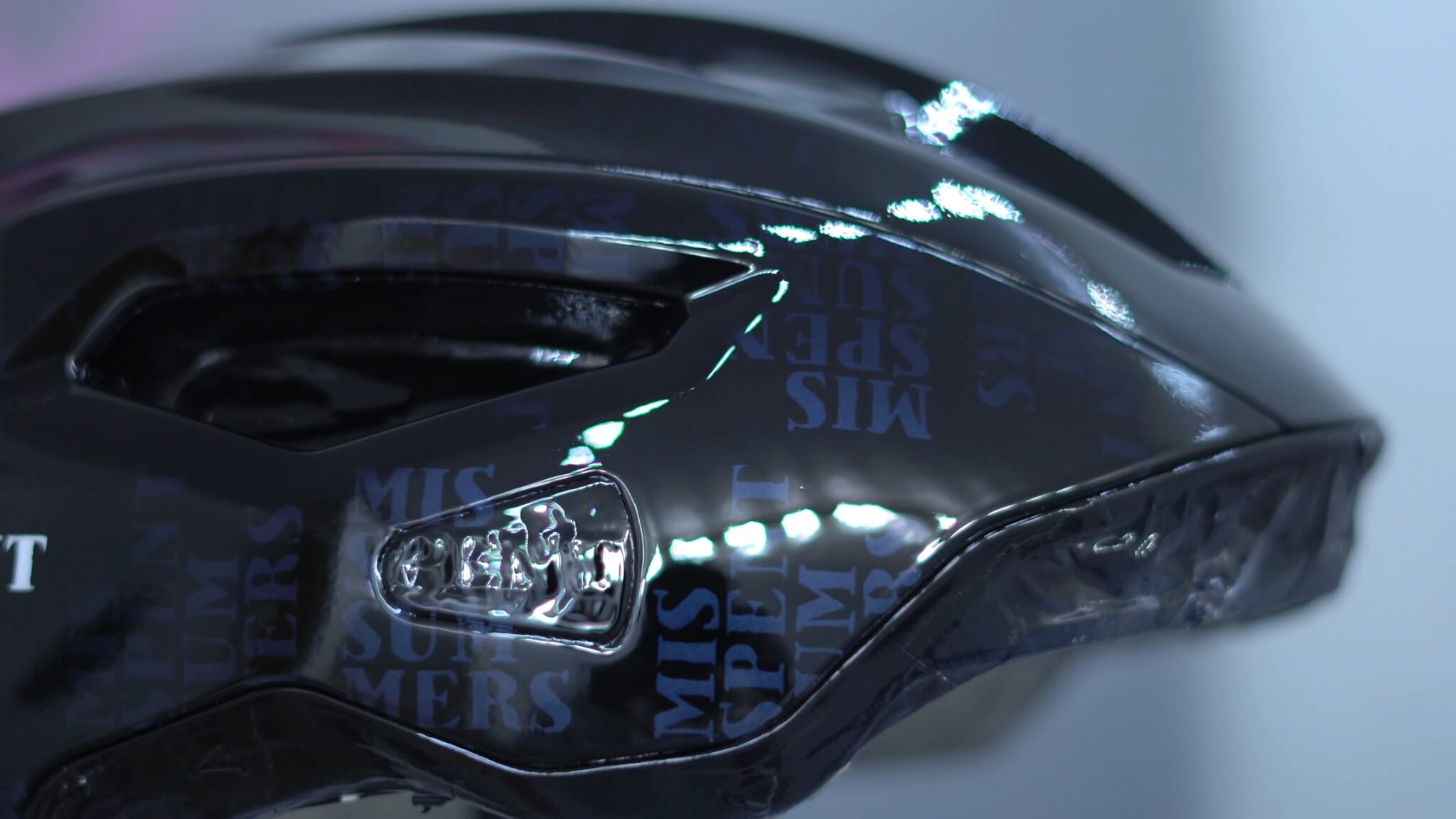 Customizable Helmets for Personal Style When Mountain Biking - String Bike