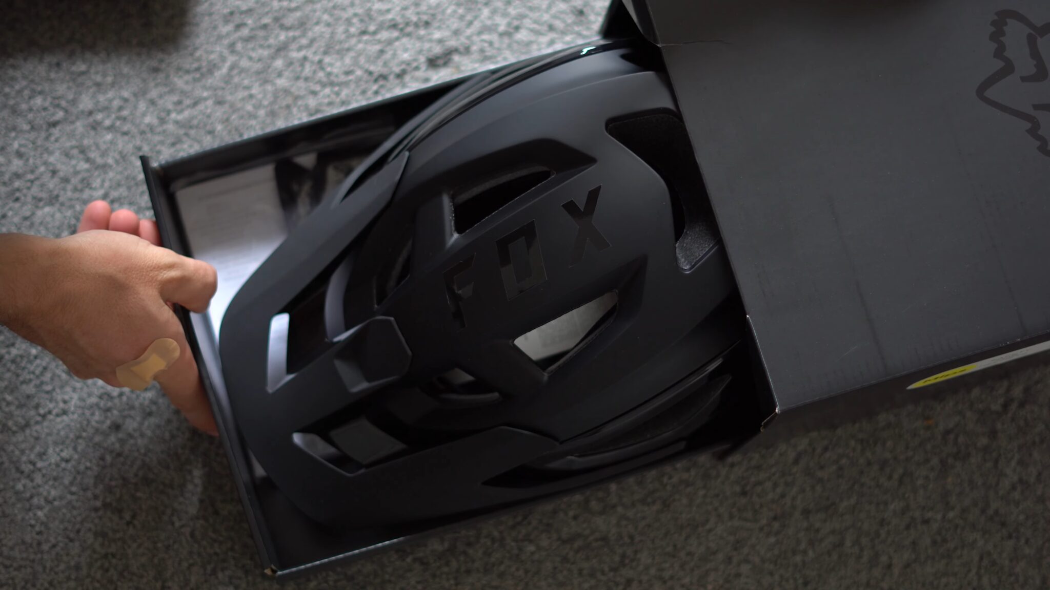 Customizable Helmets for Personal Style When Mountain Biking - String Bike