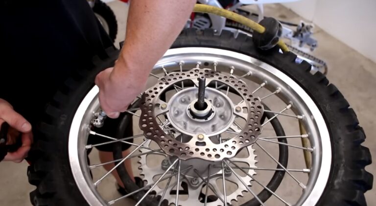 When To Change Dirt Bike Tires (3 Signs To Know) - String Bike