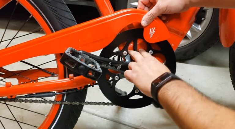 Chain Guard For Bicycle (5 Best Chain Guard Explained) - String Bike
