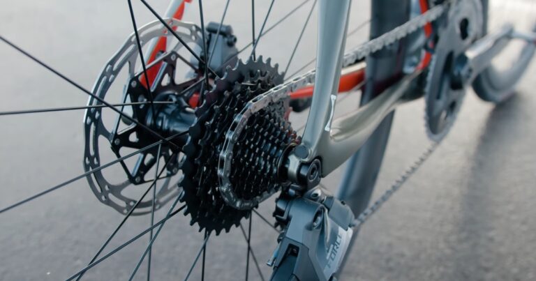 Supersix Evo vs Synapse Bikes: Unveiling 7 Key Variances - String Bike